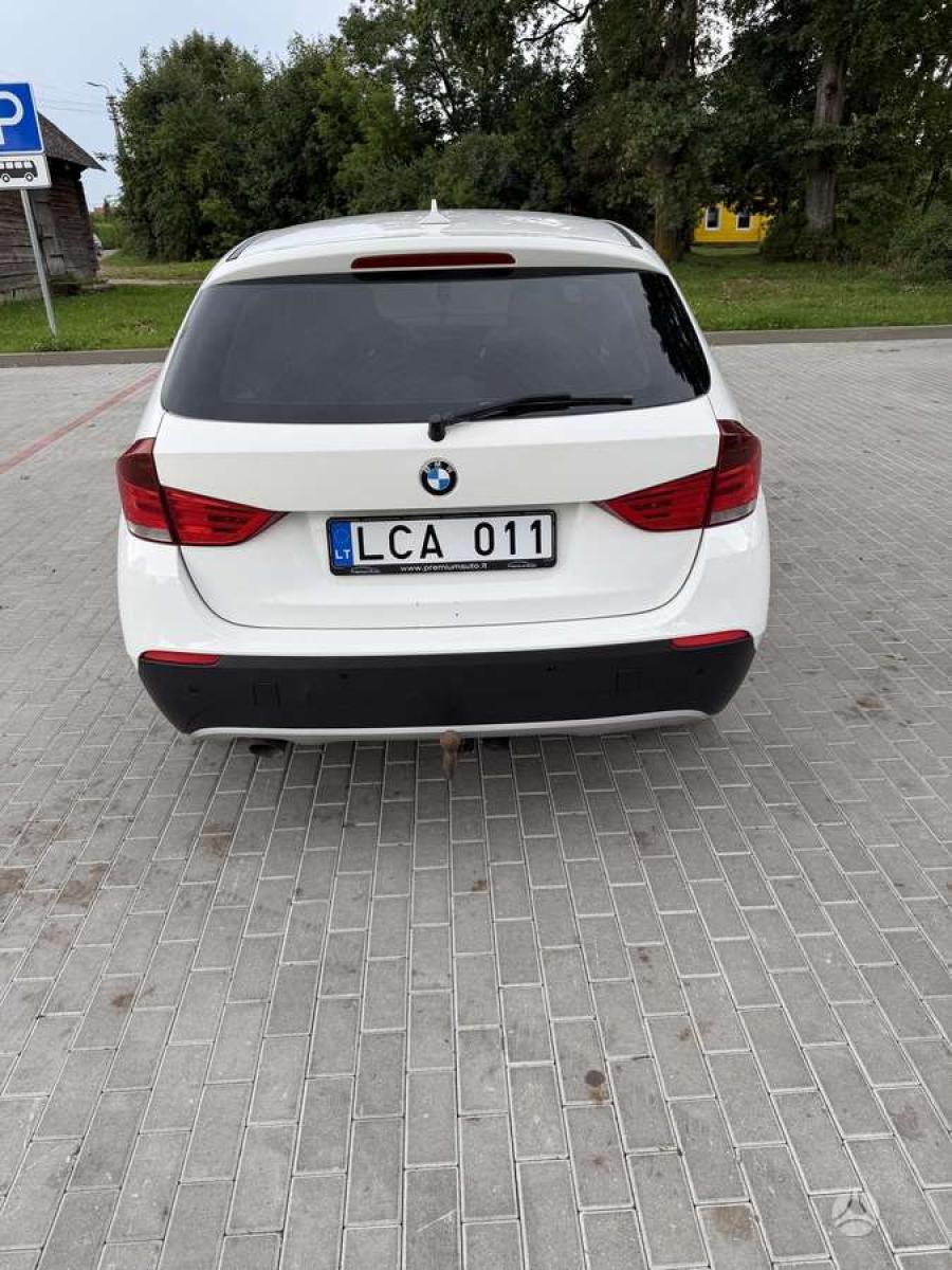 White BMW X1 2012 in Rokiskis, with an engine capacity of 2.00 L and mileage of 220 thousand km for 6300 €, photo 7 on AUTOMOTO.COM.LV