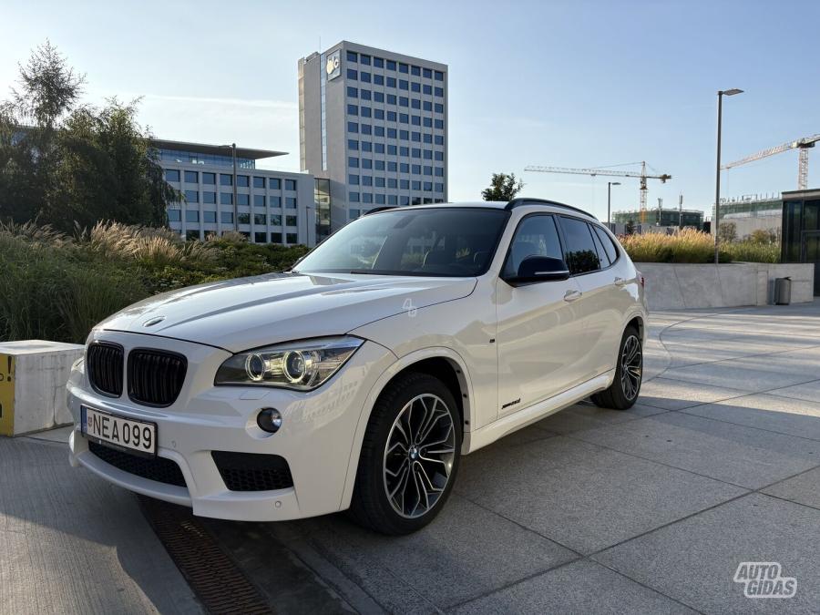 Balts BMW X1 2012 Kauņa, ar dzinēja tilpumu 2.50 L un nobraukumu 338 tūkst. km par 8400 €, foto 1 vietnē AUTOMOTO.COM.LV