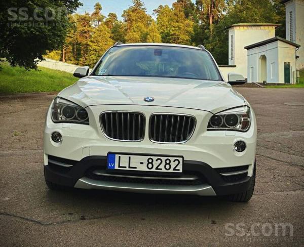 Balts BMW X1 2013 Tukums, ar dzinēja tilpumu 2.00 L un nobraukumu 287 tūkst. km par 8900 €, foto 10 vietnē AUTOMOTO.COM.LV