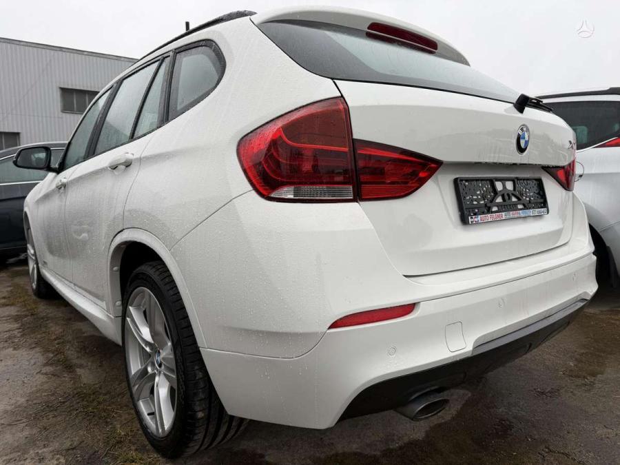 Balts BMW X1 2013 Utena, ar dzinēja tilpumu 2.00 L un nobraukumu 241 tūkst. km par 6900 €, foto 4 vietnē AUTOMOTO.COM.LV