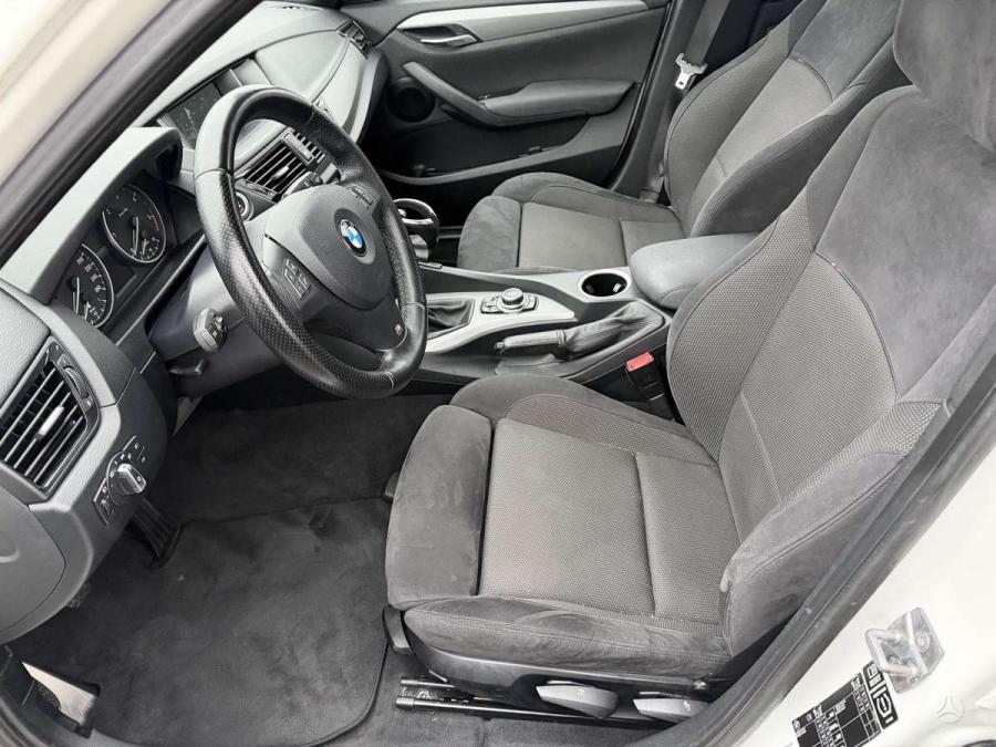 Balts BMW X1 2013 Utena, ar dzinēja tilpumu 2.00 L un nobraukumu 241 tūkst. km par 6900 €, foto 8 vietnē AUTOMOTO.COM.LV