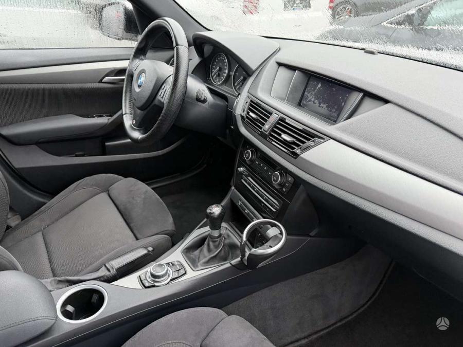 Balts BMW X1 2013 Utena, ar dzinēja tilpumu 2.00 L un nobraukumu 241 tūkst. km par 6900 €, foto 9 vietnē AUTOMOTO.COM.LV