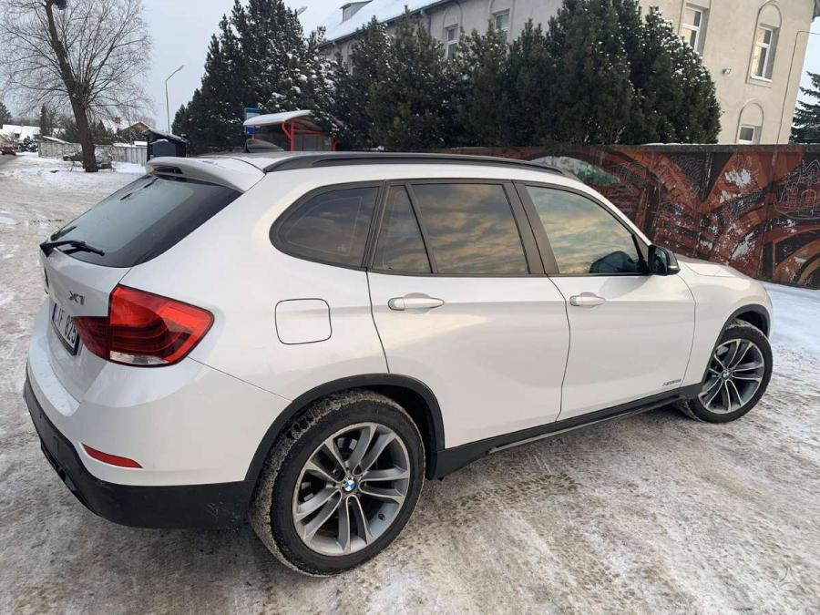 Balts BMW X1 2013 Kauņa, ar dzinēja tilpumu 2.00 L un nobraukumu 125 tūkst. km par 9200 €, foto 1 vietnē AUTOMOTO.COM.LV