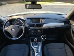 White BMW X1 2013 in Marijampole, with an engine capacity of 2.00 L and mileage of 298 thousand km for 6750 €, photo 20 on AUTOMOTO.COM.LV