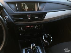 White BMW X1 2013 in Marijampole, with an engine capacity of 2.00 L and mileage of 298 thousand km for 6750 €, photo 23 on AUTOMOTO.COM.LV