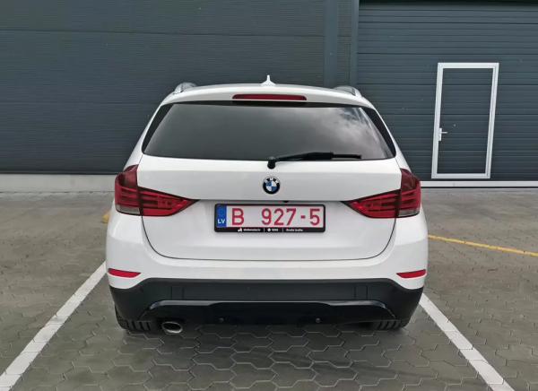 Balts BMW X1 2013 Rīga, ar dzinēja tilpumu 2.00 L un nobraukumu 243 tūkst. km par 10590 €, foto 6 vietnē AUTOMOTO.COM.LV