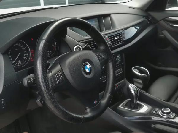 Balts BMW X1 2013 Rīga, ar dzinēja tilpumu 2.00 L un nobraukumu 243 tūkst. km par 10590 €, foto 8 vietnē AUTOMOTO.COM.LV