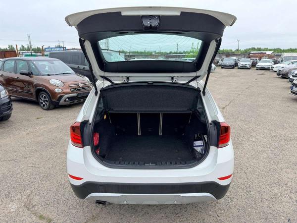 Balts BMW X1 2013 Panevēža, ar dzinēja tilpumu 2.00 L un nobraukumu 238 tūkst. km par 5850 €, foto 9 vietnē AUTOMOTO.COM.LV