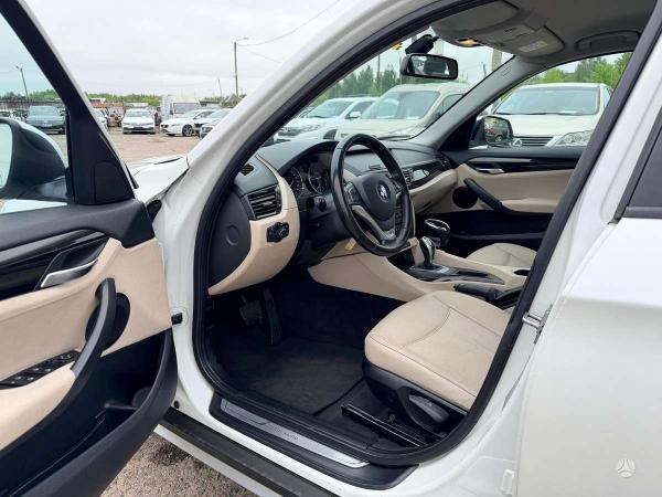 Balts BMW X1 2013 Panevēža, ar dzinēja tilpumu 2.00 L un nobraukumu 238 tūkst. km par 5850 €, foto 10 vietnē AUTOMOTO.COM.LV