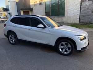 White BMW X1 2013 in Marijampole, with an engine capacity of 2.00 L and mileage of 298 thousand km for 6699 €, photo 13 on AUTOMOTO.COM.LV