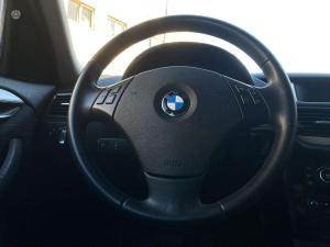 White BMW X1 2013 in Marijampole, with an engine capacity of 2.00 L and mileage of 298 thousand km for 6699 €, photo 24 on AUTOMOTO.COM.LV