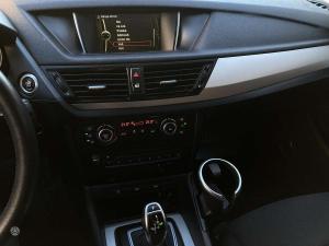 White BMW X1 2013 in Marijampole, with an engine capacity of 2.00 L and mileage of 298 thousand km for 6699 €, photo 26 on AUTOMOTO.COM.LV