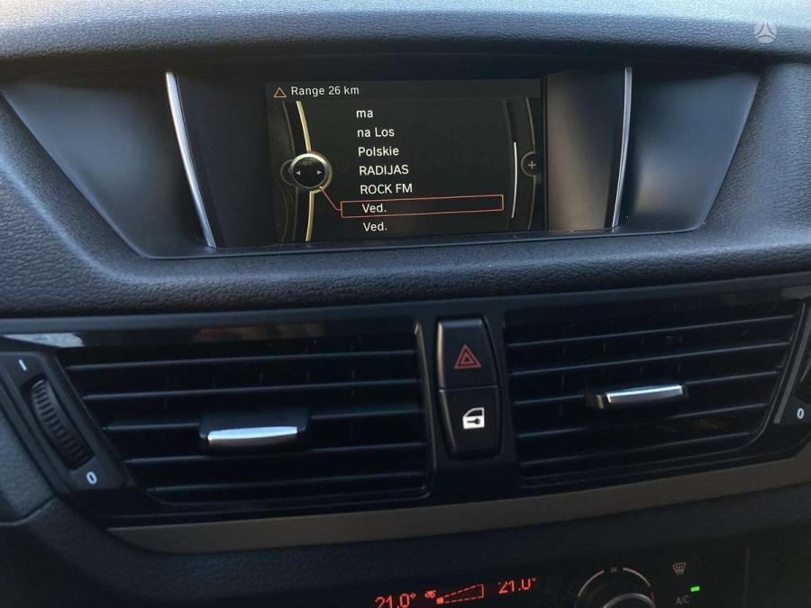 White BMW X1 2013 in Marijampole, with an engine capacity of 2.00 L and mileage of 298 thousand km for 6699 €, photo 27 on AUTOMOTO.COM.LV