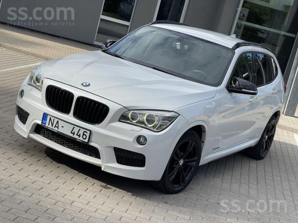 White BMW X1 2013 in Jurmala, with an engine capacity of 2.00 L and mileage of 0 thousand km for 9750 €, photo 1 on AUTOMOTO.COM.LV
