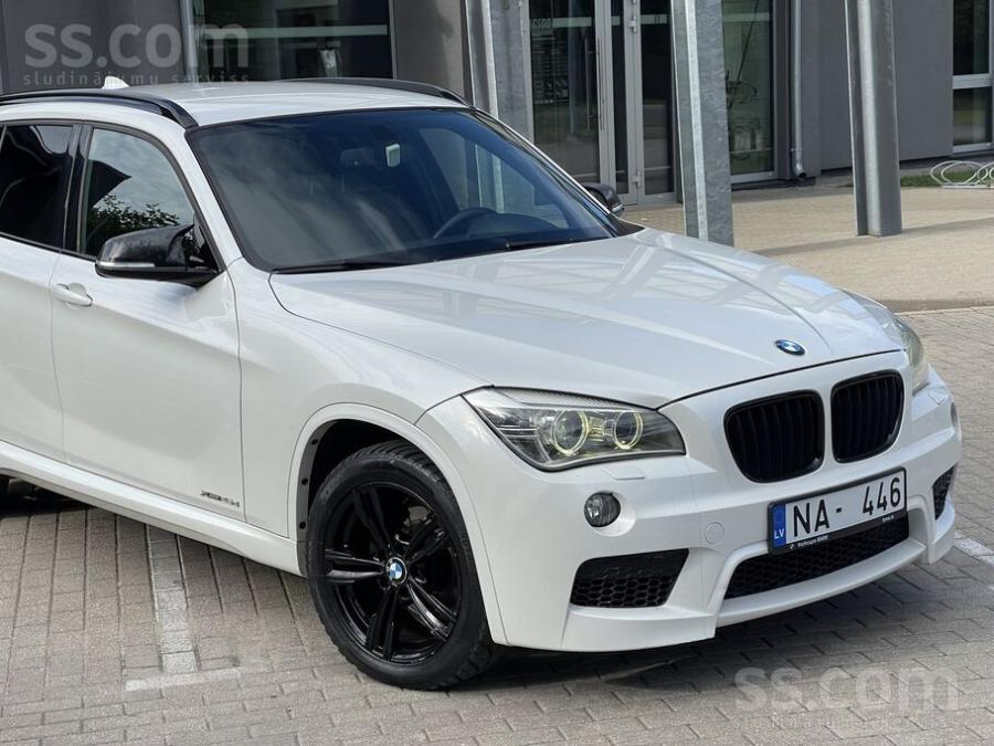Balts BMW X1 2013 Jūrmala, ar dzinēja tilpumu 2.00 L un nobraukumu 0 tūkst. km par 9750 €, foto 4 vietnē AUTOMOTO.COM.LV