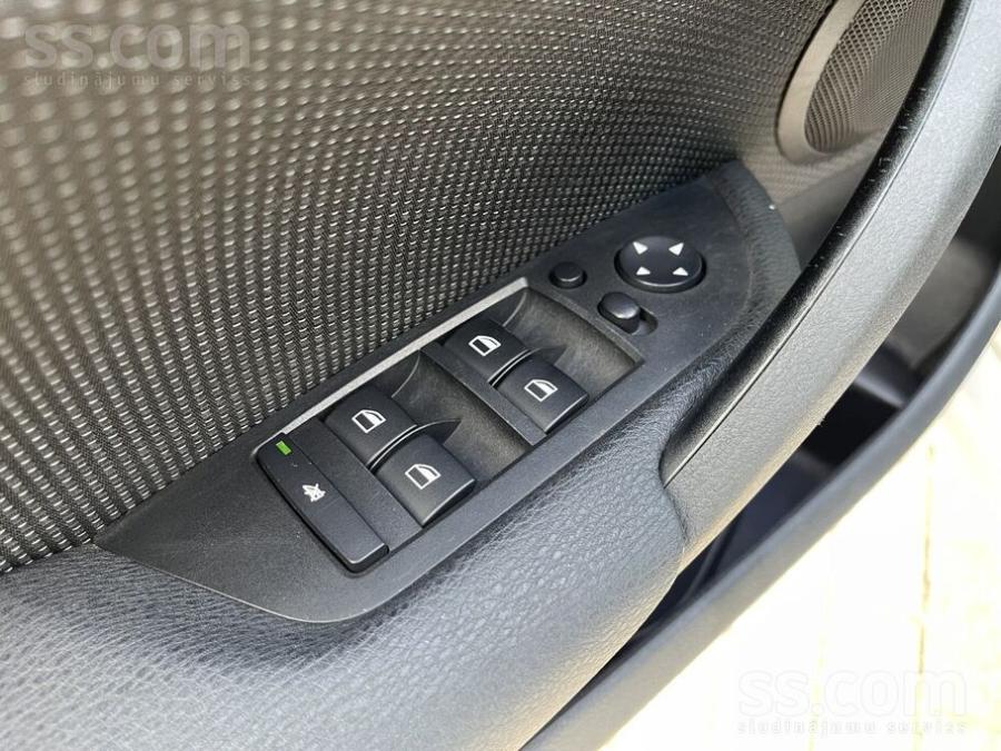 Balts BMW X1 2013 Jūrmala, ar dzinēja tilpumu 2.00 L un nobraukumu 0 tūkst. km par 9750 €, foto 23 vietnē AUTOMOTO.COM.LV