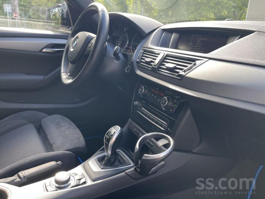 Balts BMW X1 2013 Jūrmala, ar dzinēja tilpumu 2.00 L un nobraukumu 0 tūkst. km par 9750 €, foto 30 vietnē AUTOMOTO.COM.LV