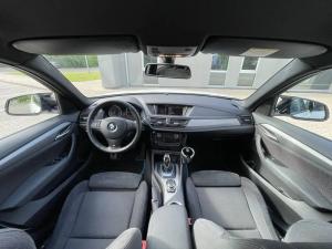 Balts BMW X1 2013 Jūrmala, ar dzinēja tilpumu 2.00 L un nobraukumu 239 tūkst. km par 9750 €, foto 42 vietnē AUTOMOTO.COM.LV