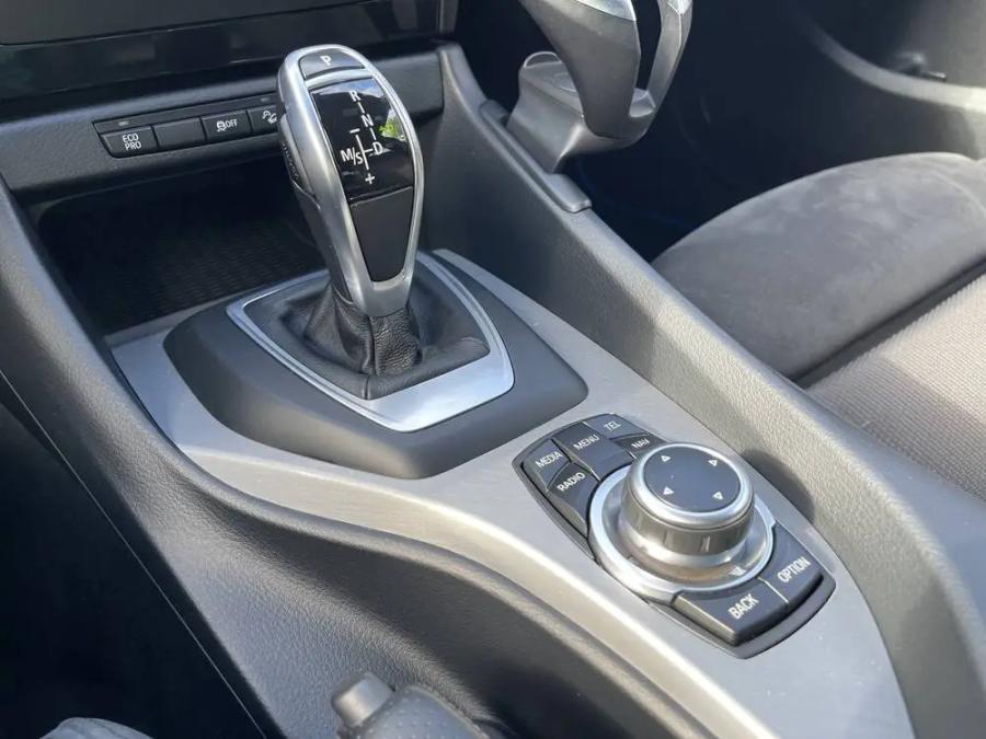 Balts BMW X1 2013 Jūrmala, ar dzinēja tilpumu 2.00 L un nobraukumu 239 tūkst. km par 9750 €, foto 60 vietnē AUTOMOTO.COM.LV