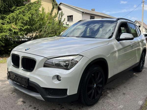 Balts BMW X1 2013 Marijampole, ar dzinēja tilpumu 2.00 L un nobraukumu 150 tūkst. km par 6999 €, foto 3 vietnē AUTOMOTO.COM.LV