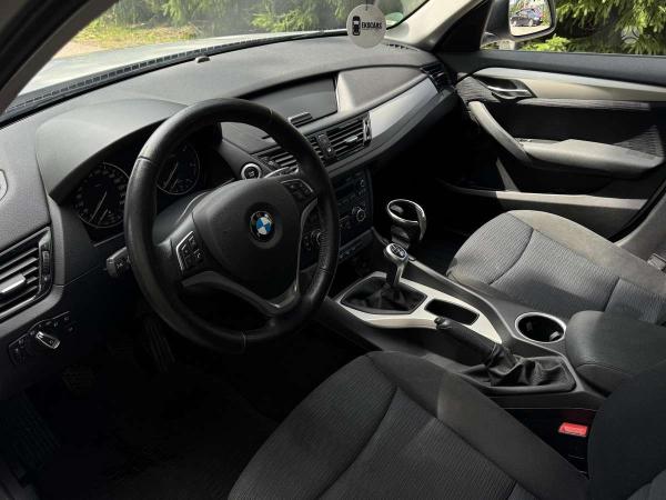 Balts BMW X1 2013 Marijampole, ar dzinēja tilpumu 2.00 L un nobraukumu 150 tūkst. km par 6999 €, foto 9 vietnē AUTOMOTO.COM.LV