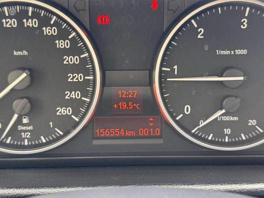 White BMW X1 2013 in Marijampole, with an engine capacity of 2.00 L and mileage of 150 thousand km for 6999 €, photo 12 on AUTOMOTO.COM.LV