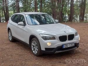 White BMW X1 2013 in Daugavpils, with an engine capacity of 2.00 L and mileage of 247 thousand km for 7150 €, photo 3 on AUTOMOTO.COM.LV