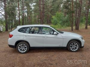 White BMW X1 2013 in Daugavpils, with an engine capacity of 2.00 L and mileage of 247 thousand km for 7150 €, photo 6 on AUTOMOTO.COM.LV