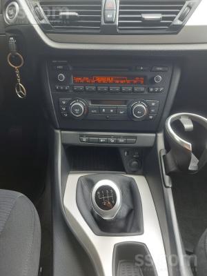 White BMW X1 2013 in Daugavpils, with an engine capacity of 2.00 L and mileage of 247 thousand km for 7150 €, photo 23 on AUTOMOTO.COM.LV