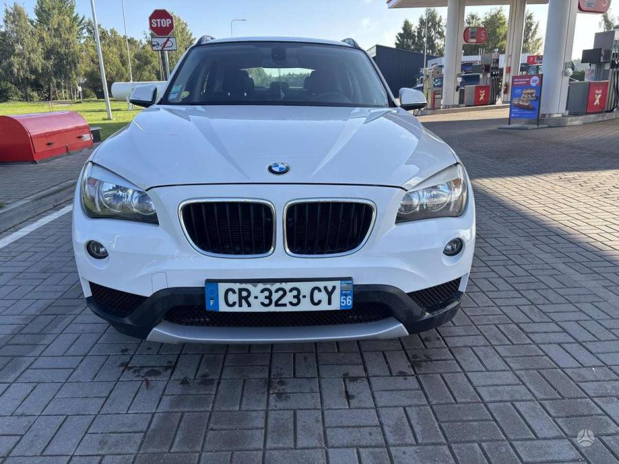 Balts BMW X1 2013 Tauragė, ar dzinēja tilpumu 2.00 L un nobraukumu 240 tūkst. km par 4900 €, foto 3 vietnē AUTOMOTO.COM.LV