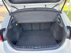 Balts BMW X1 2013 Tauragė, ar dzinēja tilpumu 2.00 L un nobraukumu 240 tūkst. km par 4900 €, foto 20 vietnē AUTOMOTO.COM.LV