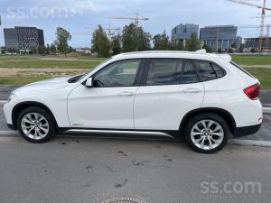Balts BMW X1 2013 Rīga, ar dzinēja tilpumu 2.00 L un nobraukumu 228 tūkst. km par 8790 €, foto  vietnē AUTOMOTO.COM.LV
