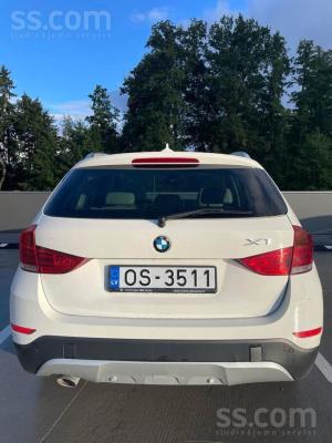 White BMW X1 2013 in Riga, with an engine capacity of 2.00 L and mileage of 228 thousand km for 7598 €, photo 3 on AUTOMOTO.COM.LV