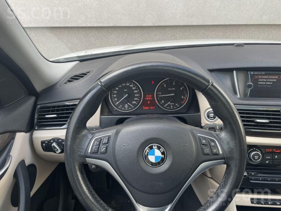 White BMW X1 2013 in Riga, with an engine capacity of 2.00 L and mileage of 228 thousand km for 7598 €, photo 10 on AUTOMOTO.COM.LV