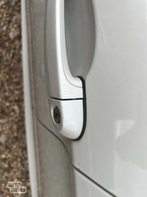 White BMW X1 2013 in Vilnius, with an engine capacity of 3.00 L and mileage of 130 thousand km for 8300 €, photo 17 on AUTOMOTO.COM.LV