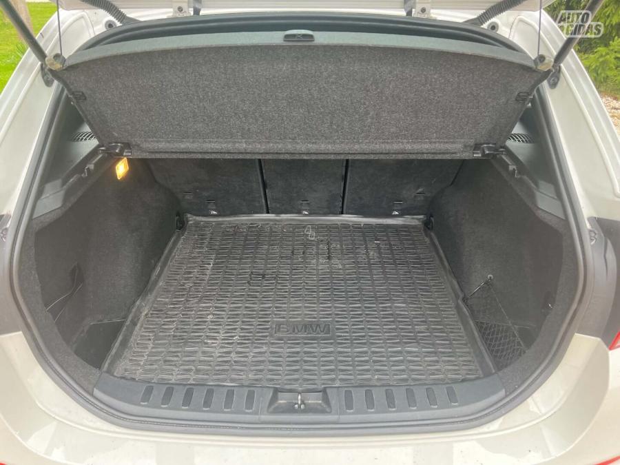 White BMW X1 2013 in Vilnius, with an engine capacity of 3.00 L and mileage of 130 thousand km for 8300 €, photo 18 on AUTOMOTO.COM.LV