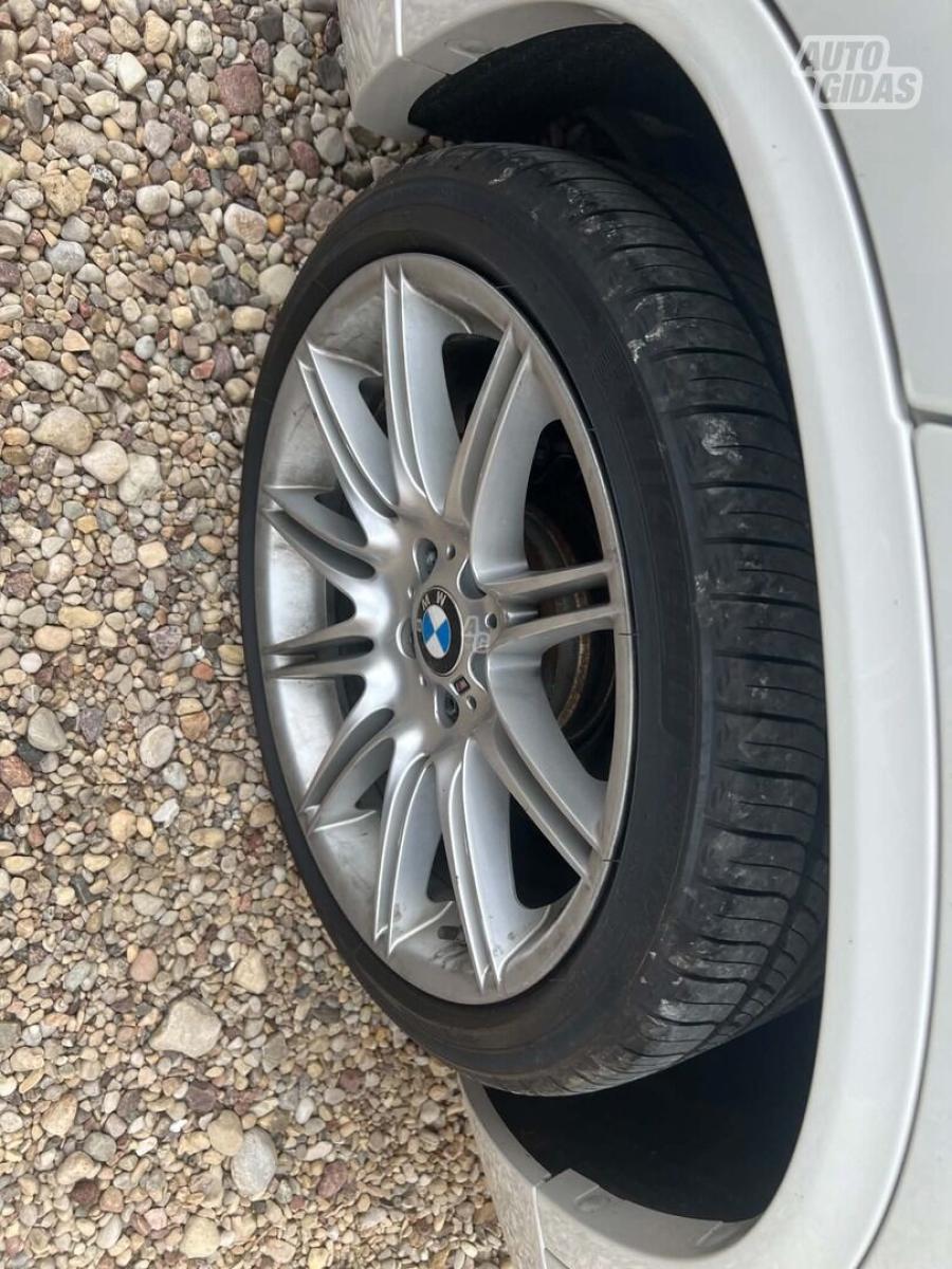 White BMW X1 2013 in Vilnius, with an engine capacity of 3.00 L and mileage of 130 thousand km for 8300 €, photo 20 on AUTOMOTO.COM.LV