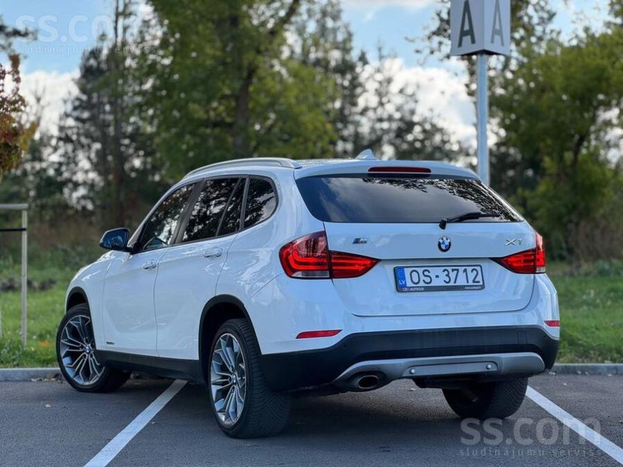 Balts BMW X1 2013 Rīga, ar dzinēja tilpumu 2.00 L un nobraukumu 329 tūkst. km par 6350 €, foto 18 vietnē AUTOMOTO.COM.LV