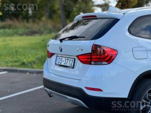 Balts BMW X1 2013 Rīga, ar dzinēja tilpumu 2.00 L un nobraukumu 329 tūkst. km par 6350 €, foto 11 vietnē AUTOMOTO.COM.LV