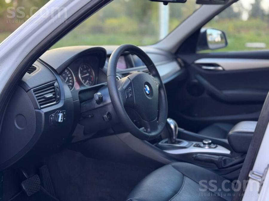 Balts BMW X1 2013 Rīga, ar dzinēja tilpumu 2.00 L un nobraukumu 329 tūkst. km par 6350 €, foto 25 vietnē AUTOMOTO.COM.LV