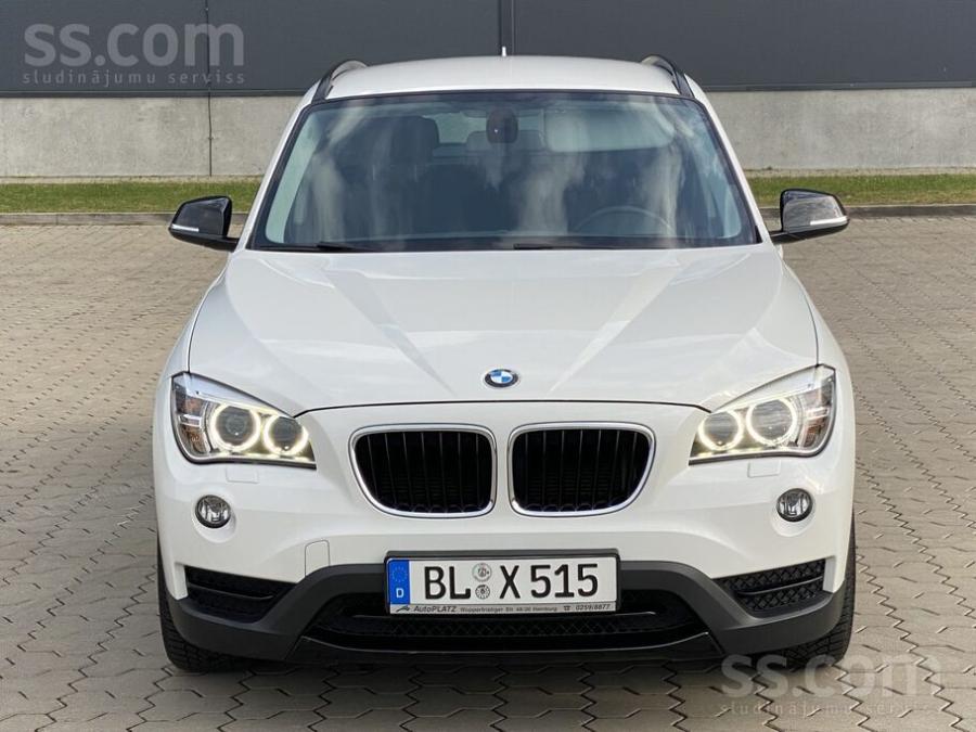 White BMW X1 2014 in Riga, with an engine capacity of 2.00 L and mileage of 176 thousand km for 9990 €, photo 5 on AUTOMOTO.COM.LV
