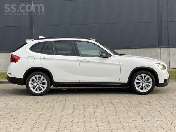 Balts BMW X1 2014 Rīga, ar dzinēja tilpumu 2.00 L un nobraukumu 176 tūkst. km par 9990 €, foto 9 vietnē AUTOMOTO.COM.LV