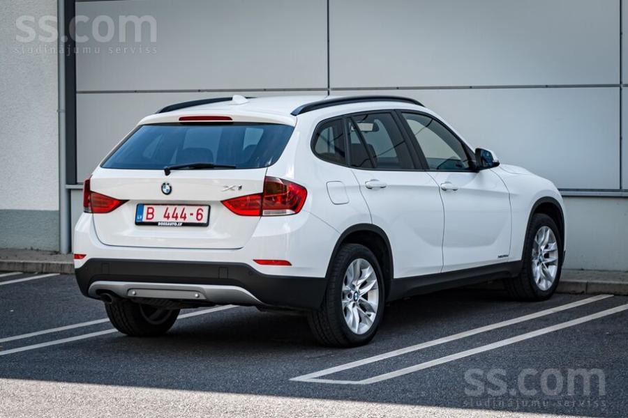 Balts BMW X1 2014 Rīga, ar dzinēja tilpumu 2.00 L un nobraukumu 0 tūkst. km par 9150 €, foto 4 vietnē AUTOMOTO.COM.LV