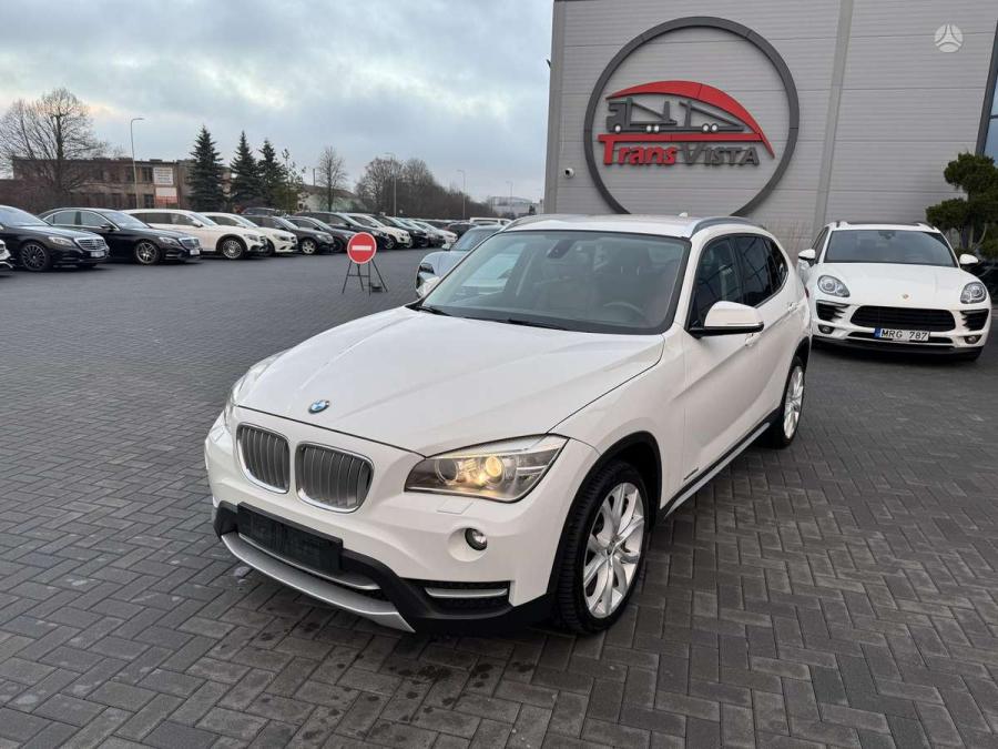 Balts BMW X1 2014 Telšiai, ar dzinēja tilpumu 2.00 L un nobraukumu 258 tūkst. km par 8300 €, foto 1 vietnē AUTOMOTO.COM.LV