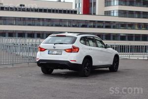 White BMW X1 2014 in Riga, with an engine capacity of 2.00 L and mileage of 181 thousand km for 9980 €, photo 7 on AUTOMOTO.COM.LV