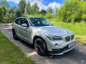 White BMW X1 2014 in Utena, with an engine capacity of 2.00 L and mileage of 233 thousand km for 7200 €, photo 4 on AUTOMOTO.COM.LV