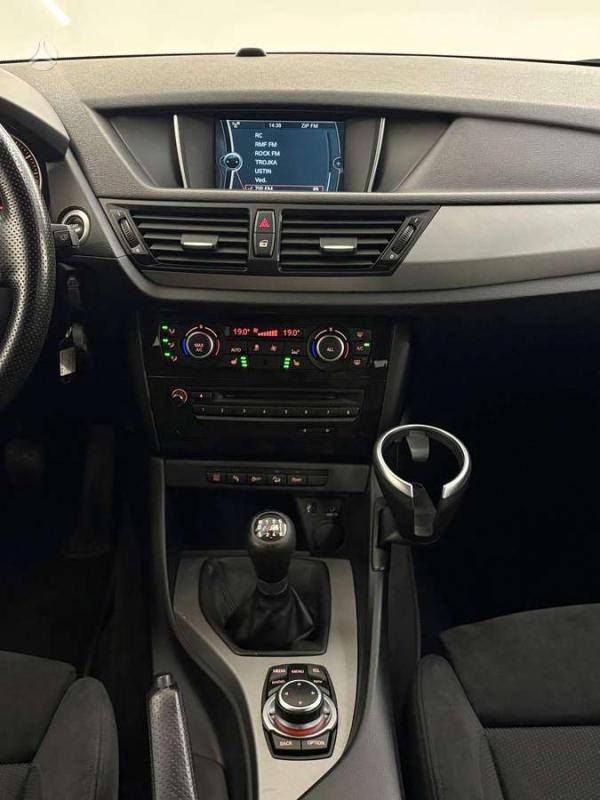Balts BMW X1 2014 Marijampole, ar dzinēja tilpumu 2.00 L un nobraukumu 237 tūkst. km par 8650 €, foto 4 vietnē AUTOMOTO.COM.LV