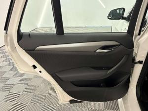 Balts BMW X1 2014 Marijampole, ar dzinēja tilpumu 2.00 L un nobraukumu 237 tūkst. km par 8650 €, foto 15 vietnē AUTOMOTO.COM.LV
