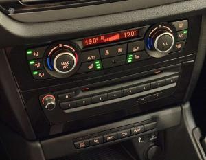 Balts BMW X1 2014 Marijampole, ar dzinēja tilpumu 2.00 L un nobraukumu 237 tūkst. km par 8650 €, foto 17 vietnē AUTOMOTO.COM.LV