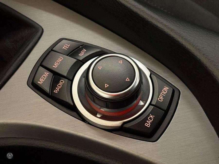 Balts BMW X1 2014 Marijampole, ar dzinēja tilpumu 2.00 L un nobraukumu 237 tūkst. km par 8650 €, foto 19 vietnē AUTOMOTO.COM.LV